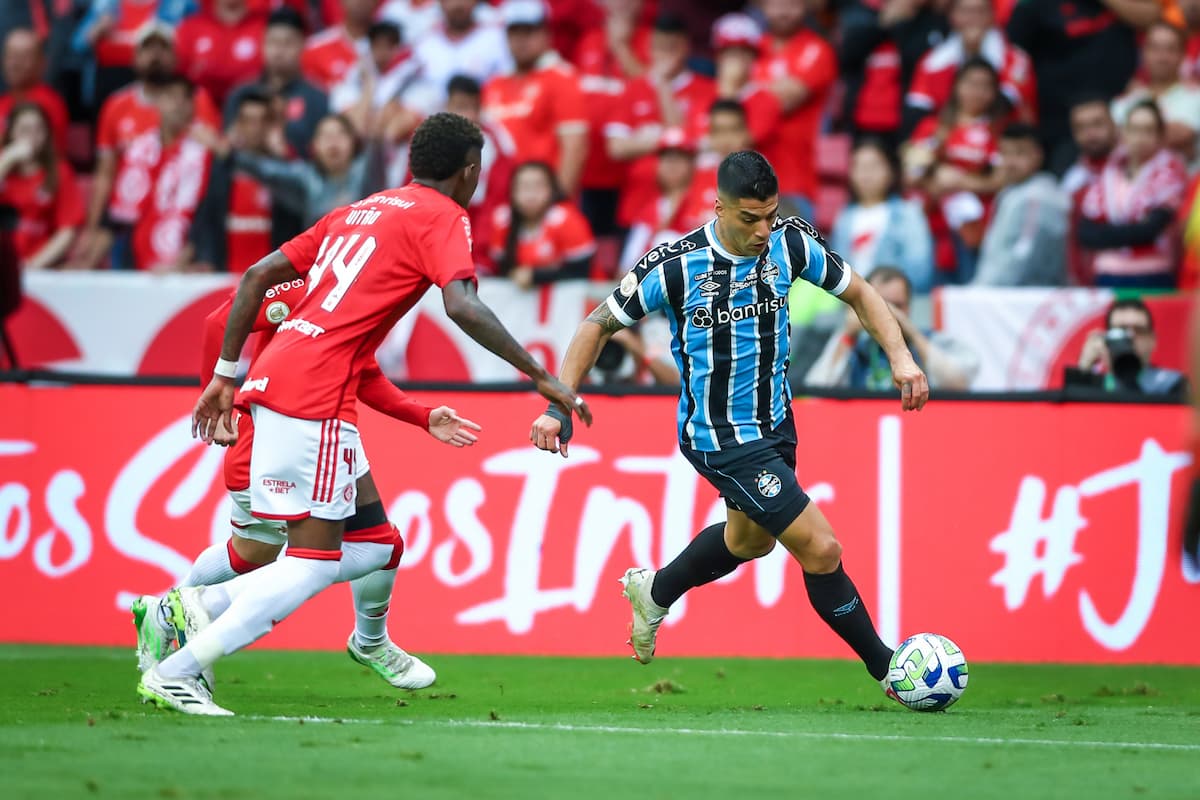Grêmio superou o Inter e venceu Gre-Nal pelo Gauchão